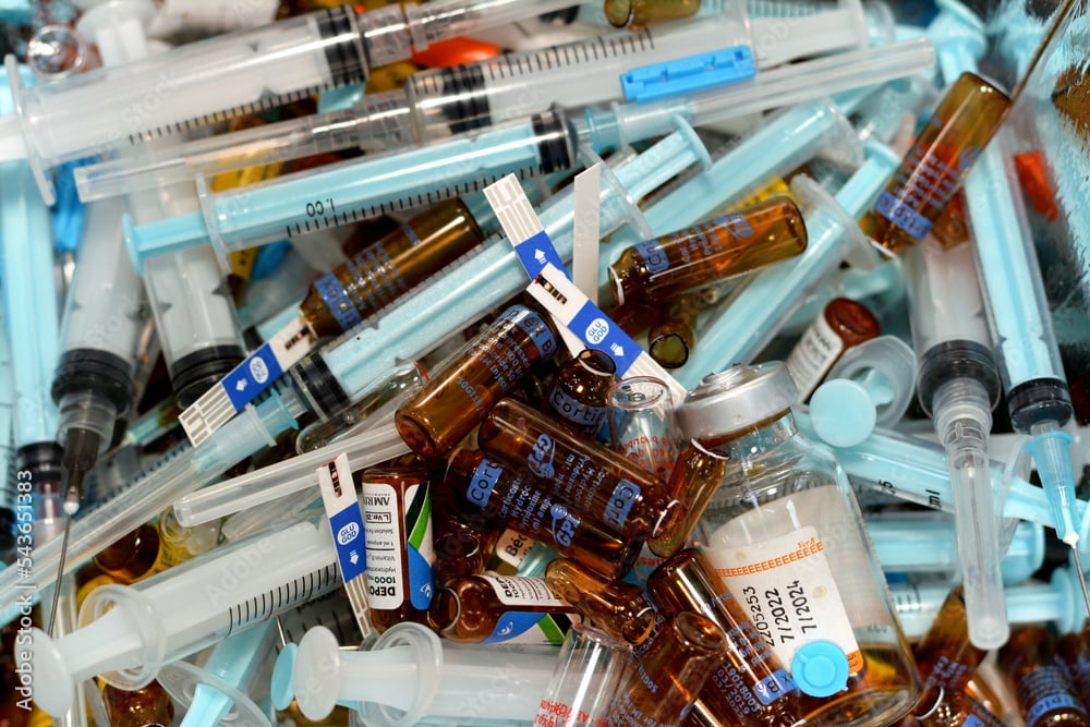 A Complete Guide to Sharps Containers